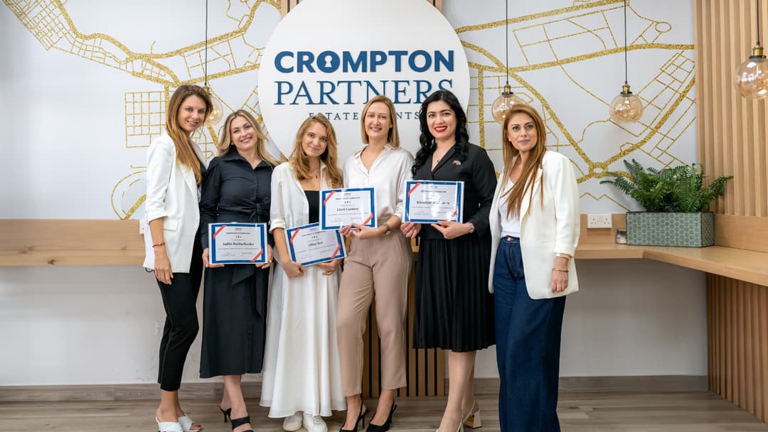 Home | Crompton Partners Abu Dhabi | Crompton Partners